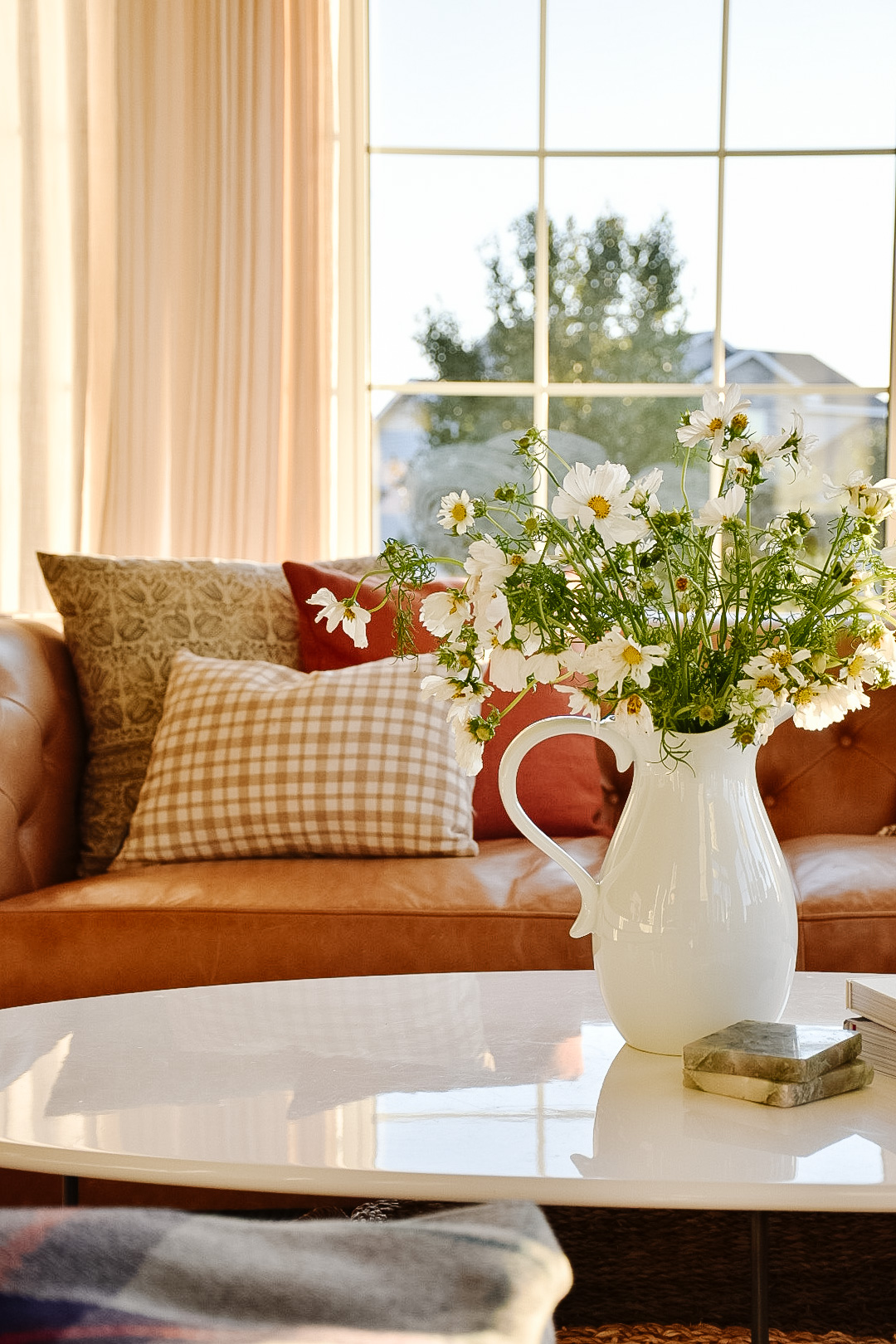 How to Create Simple Flower Arrangements - Pretty Domesticated